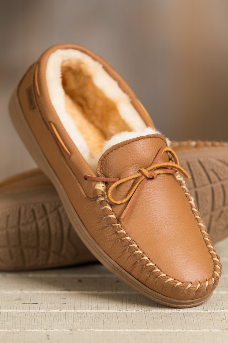 Men’s Overland Jude Shearling-Lined Moosehide Leather Moccasin Slippers ...