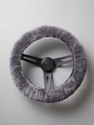 Sheepskin Steering Wheel Cover | Overland